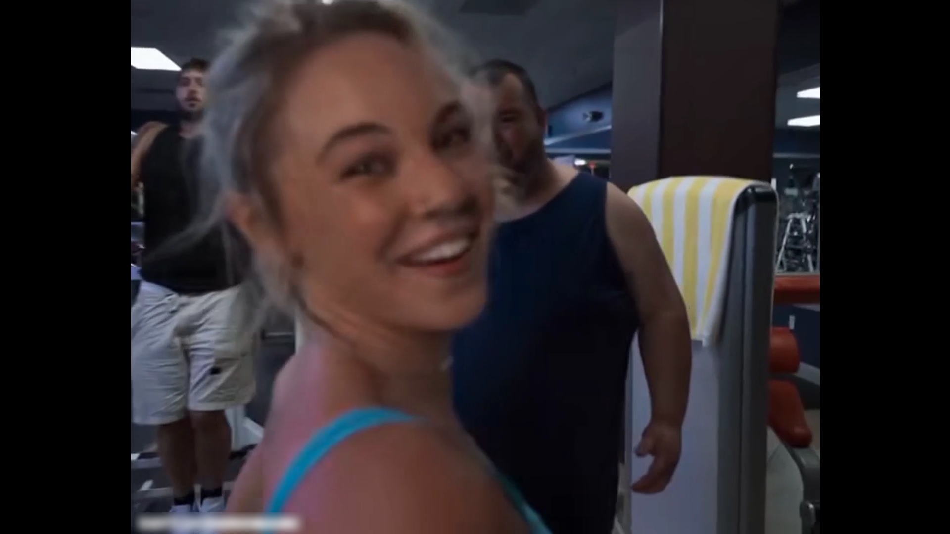 The visit with gym girl ended quickly - MewTub.com